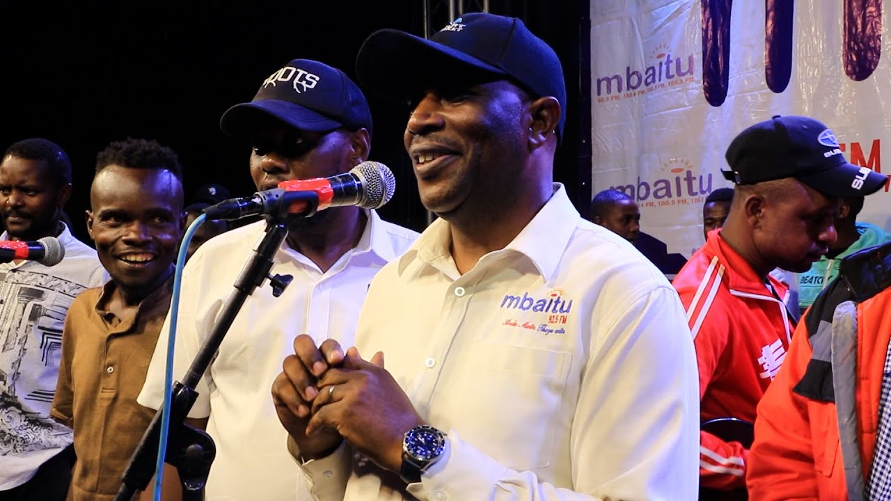 Sammy Mulinge forced by crowd to address them during Mbaitu night at ...