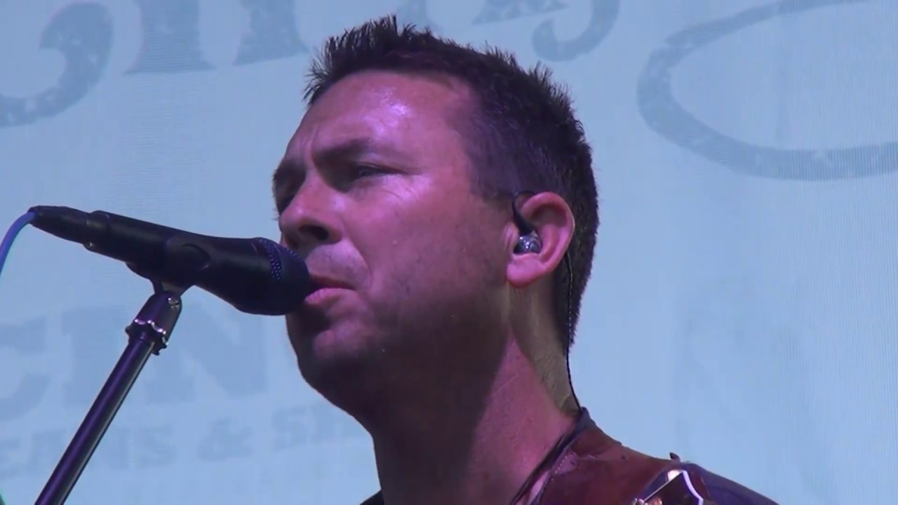 Dan Bates (LIVE) Full Concert - YouTube