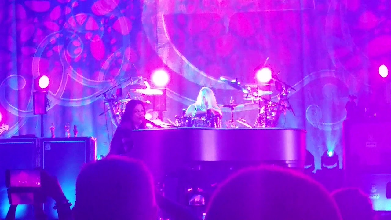 Evanescence - Lithium (Sofia, Bulgaria) {Arena Armeec} [11th September 2019] - YouTube