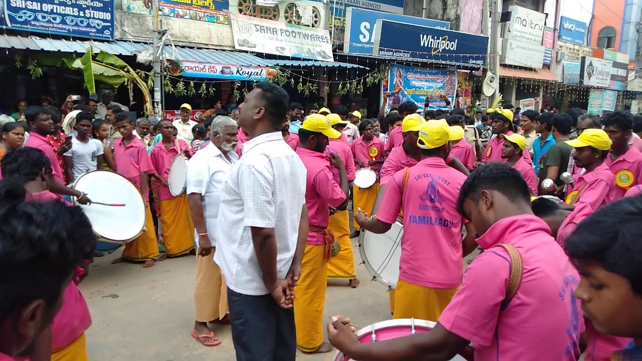 Tamil Nadu mass drums - YouTube