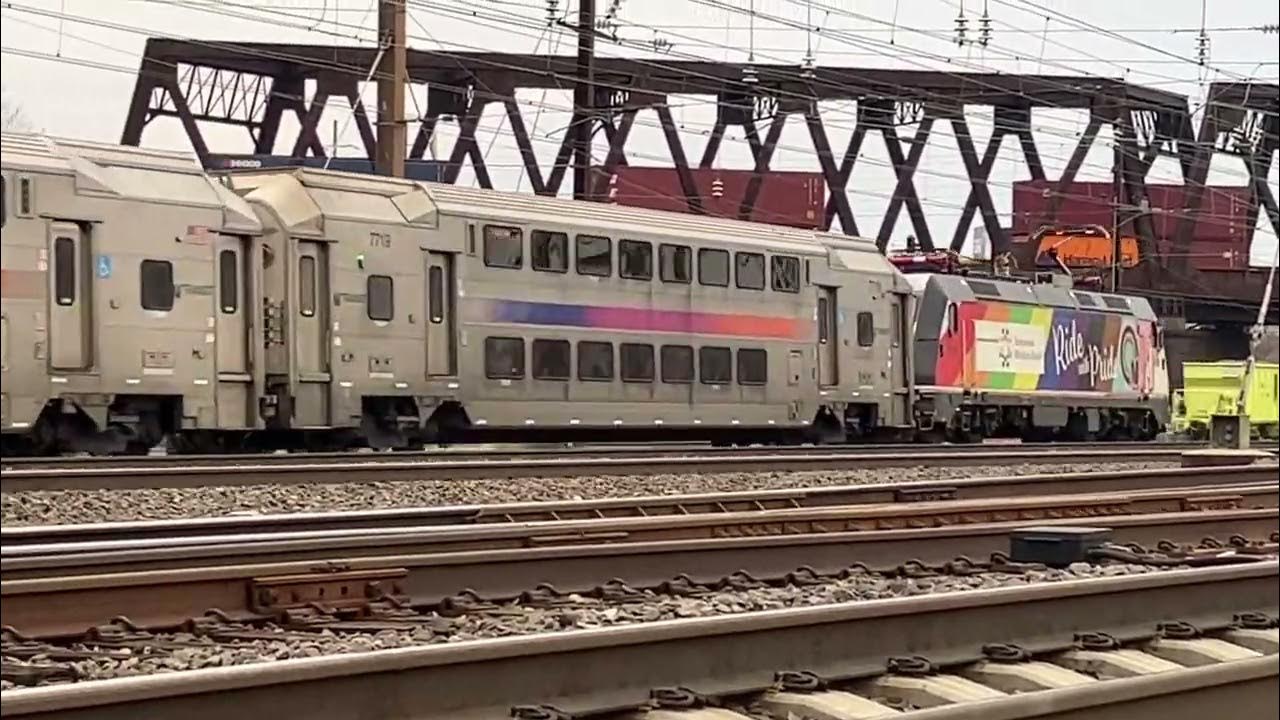 Railfanning From Newark NJ Grand intersection NEC LV line - YouTube
