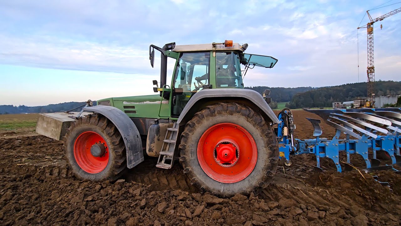 Fendt Favorit 824 Turbo dreht voll durch mit 6 -Schar Lemken Juwel 8 ...
