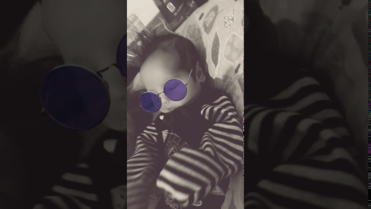 Dabbing baby - YouTube