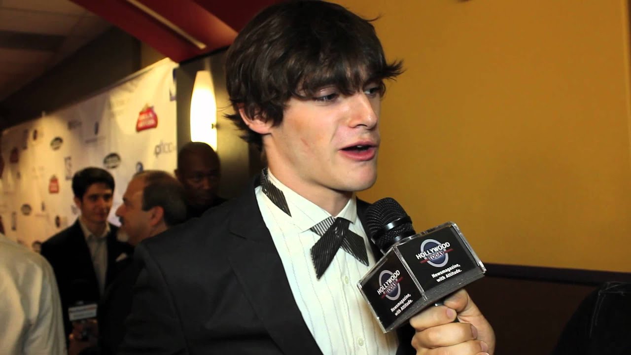 Interview w/ Breaking Bad Actor RJ Mitte by HollywoodToday.net - YouTube