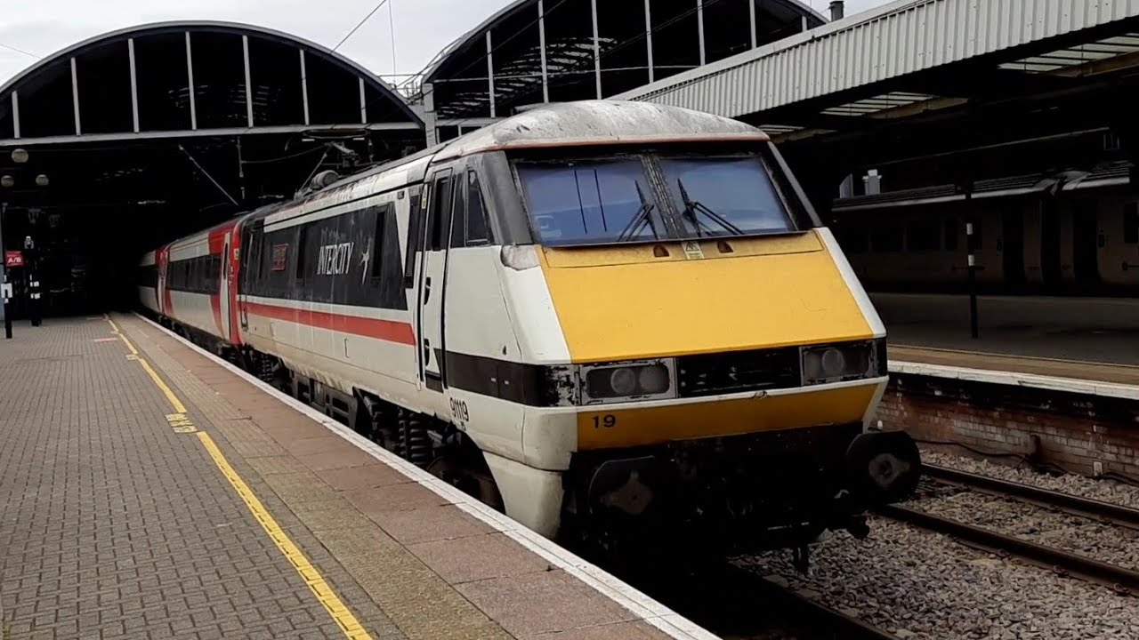 Class 91 intercity railtour serves Newcastle Central. - YouTube