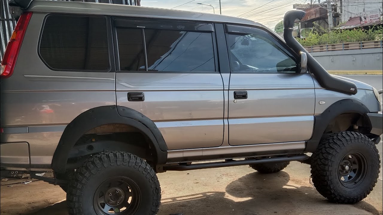 Mitsubishi adventure drop kit by @teamputikoffroader8529 - YouTube