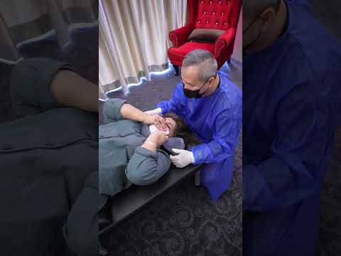 Woman from America got hips lock problem fix by master chris