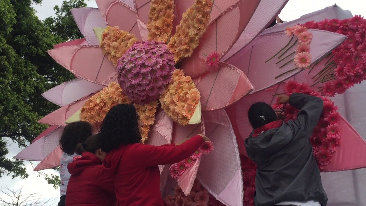 Float & Flowers 2018 - YouTube