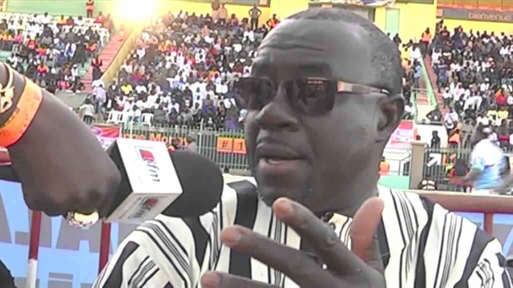 A MDR!!! Regardez le français de Khadim Samb - l'oeil du tigre - 28 ...