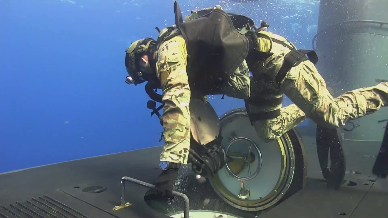 MARSOF-mariniers duiken op vanuit Caribische diepten - YouTube