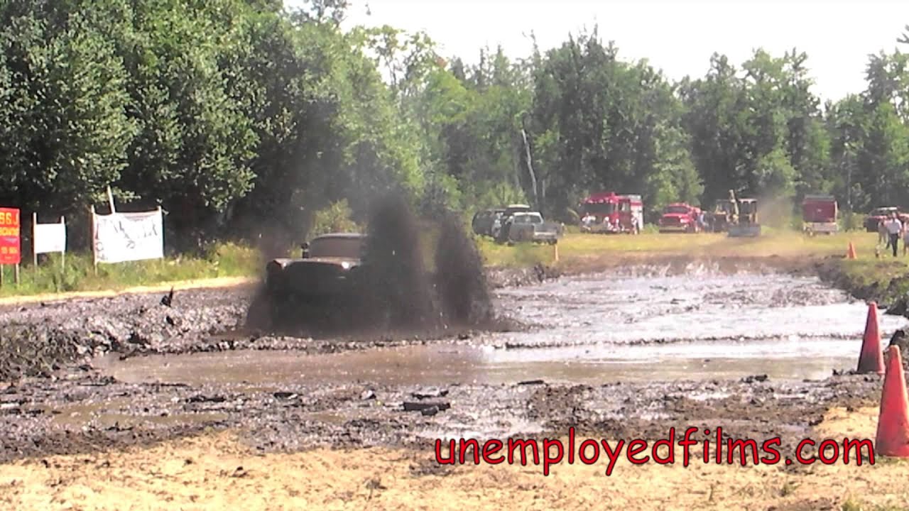 Wicked Mud Trucks at Roscommon Mud Bog - YouTube