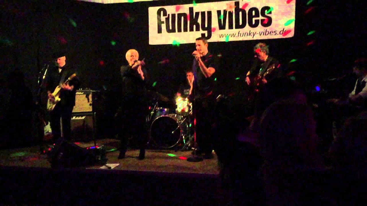 Funky Vibes - featuring Jassi - YouTube