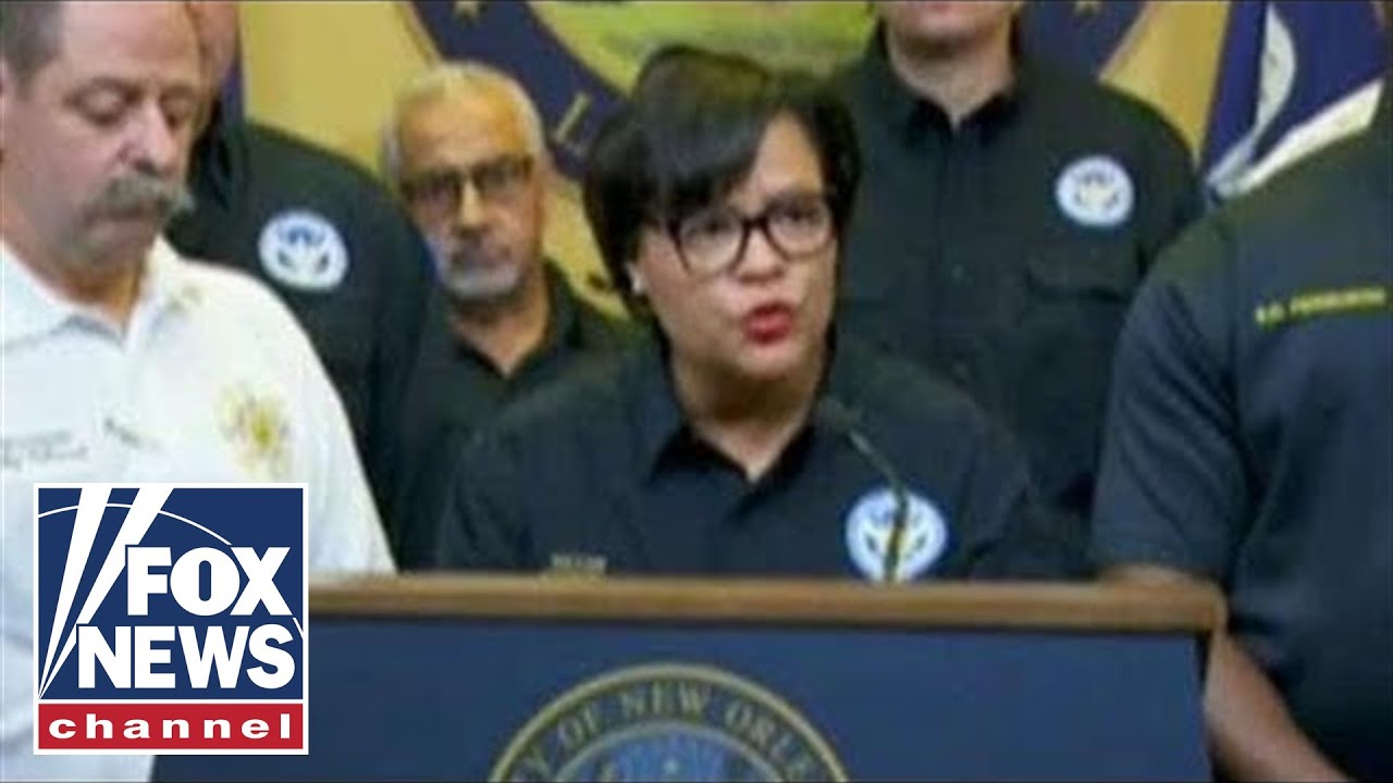New Orleans mayor holds press conference on Hurricane Barry - YouTube