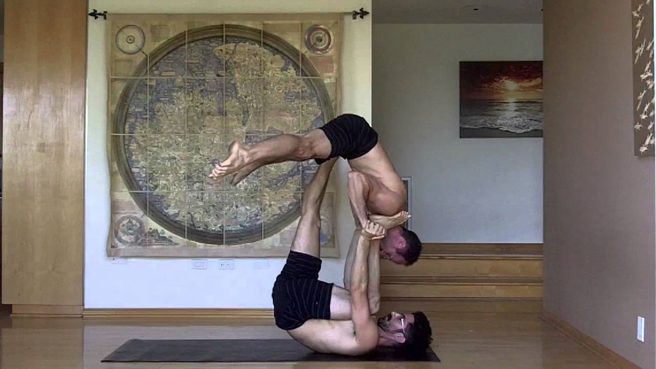 AcroYoga Training Video: Reverse Star (courtesy of Daniel Scott Yoga ...