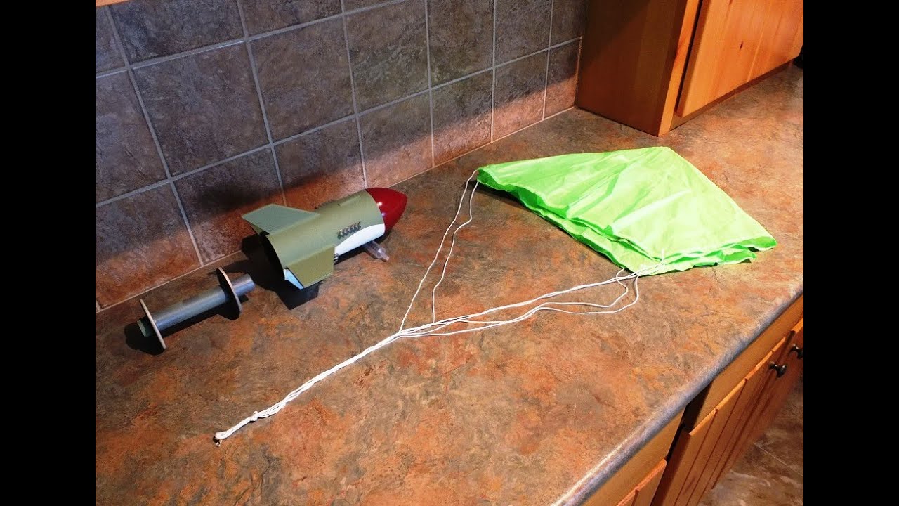 Rear Eject Spool Parachute Deployment for P-40 Model Rocket - YouTube