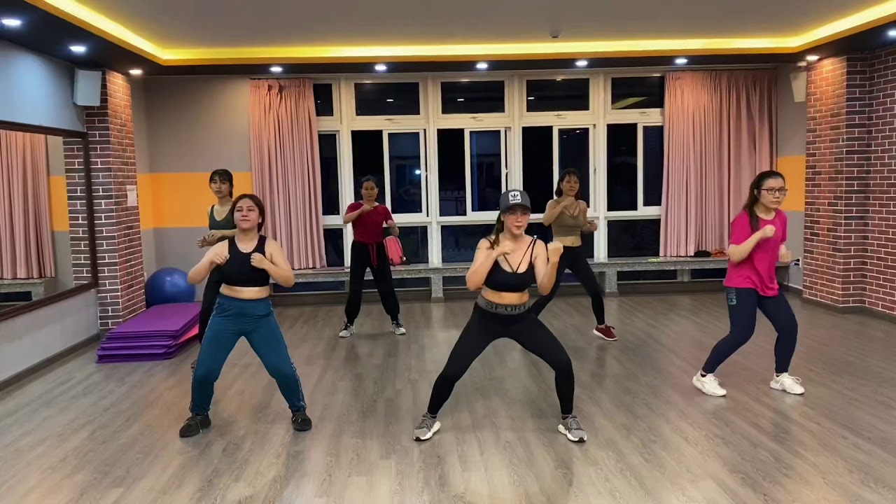 ZUMBA 🔹Lesson 10🔹 WIGGLE WOP - YouTube