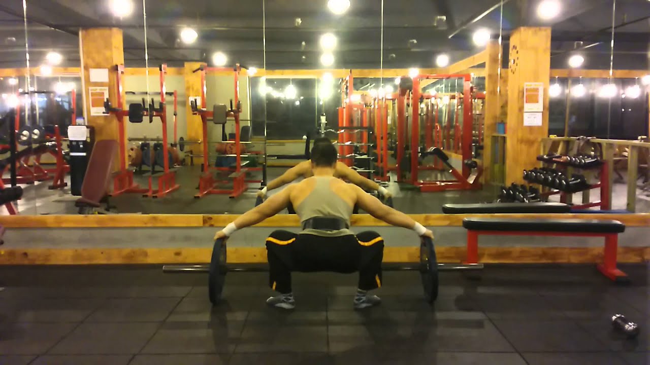 Reeves deadlift - YouTube