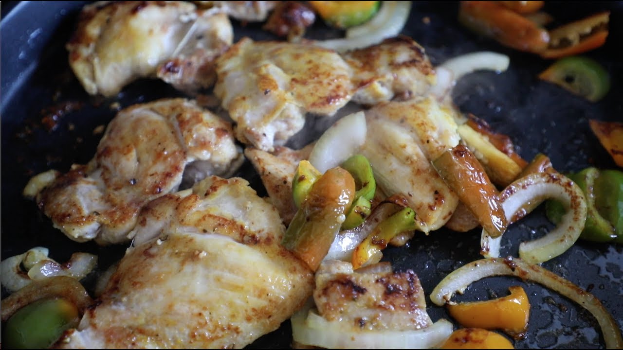 COMO HACER POLLO CON CHILES Y CEBOLLA | CocinandoConJuanita - YouTube