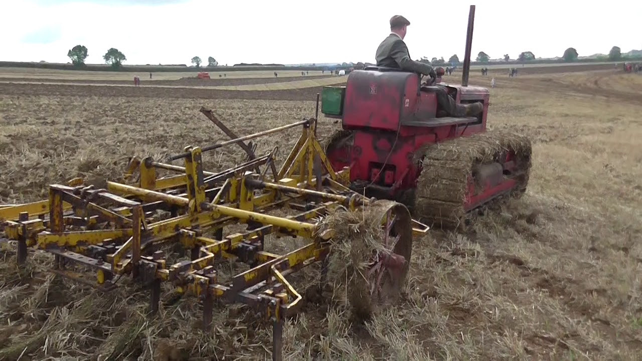 International TD9 at Casterton 2017 - YouTube