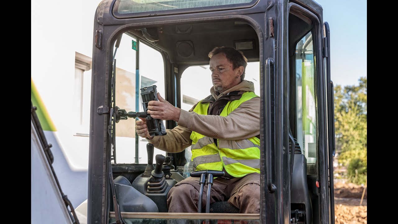 Neue Maschinensteuerung MC-Mobile von Topcon x KNAPPMANN - YouTube