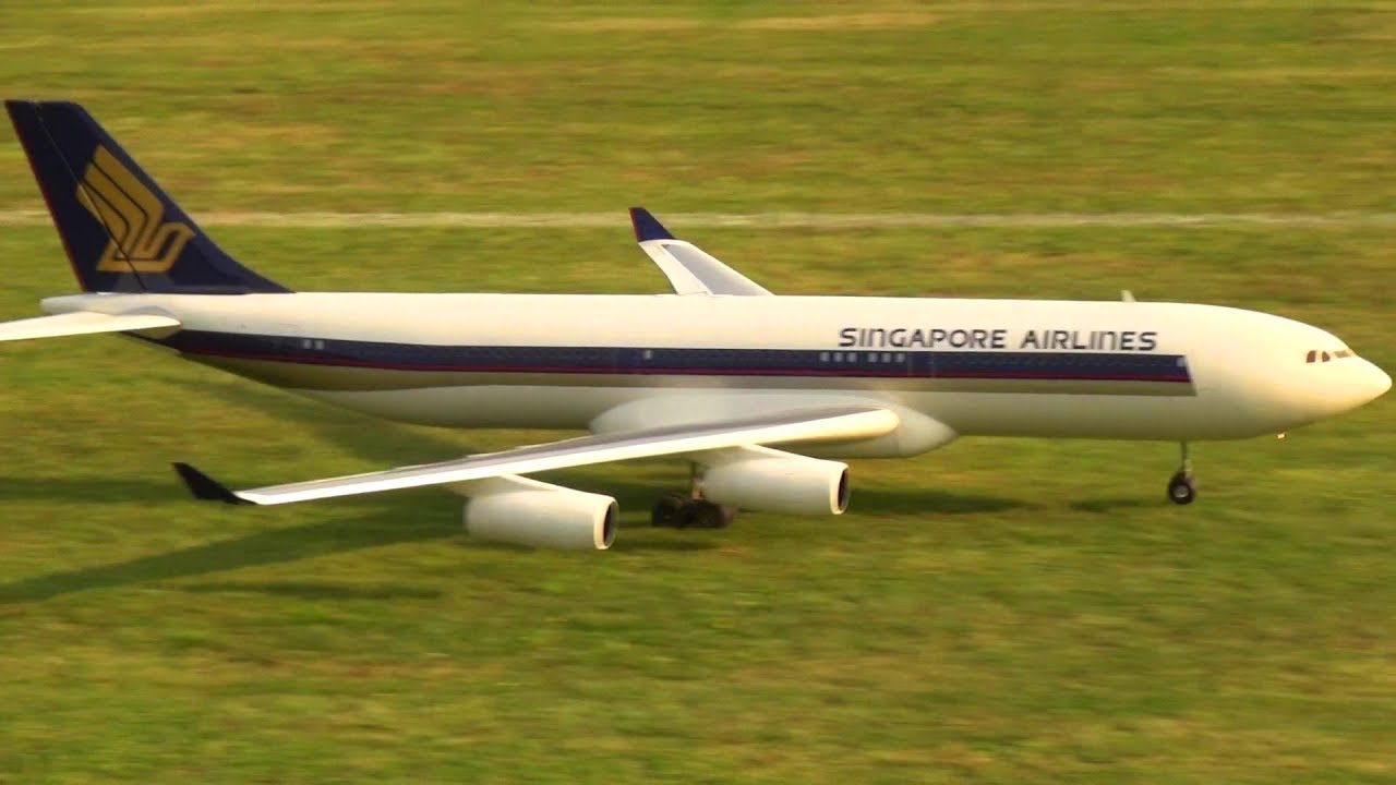 R/C AIRLINER AIRBUS A-340 HUGE SCALE MODEL TURBINE JET SINGAPORE ...