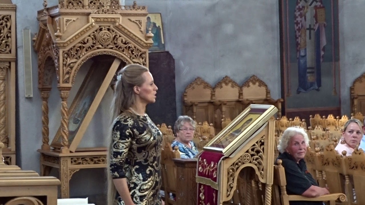 Anna Herbst Live @Cologne Old St. Heribert – Kyrie Eleison (Gregorian ...
