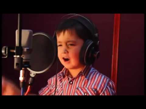 Bu uşaq səsinə və şirinliyinə görə rekord vurur!!!!