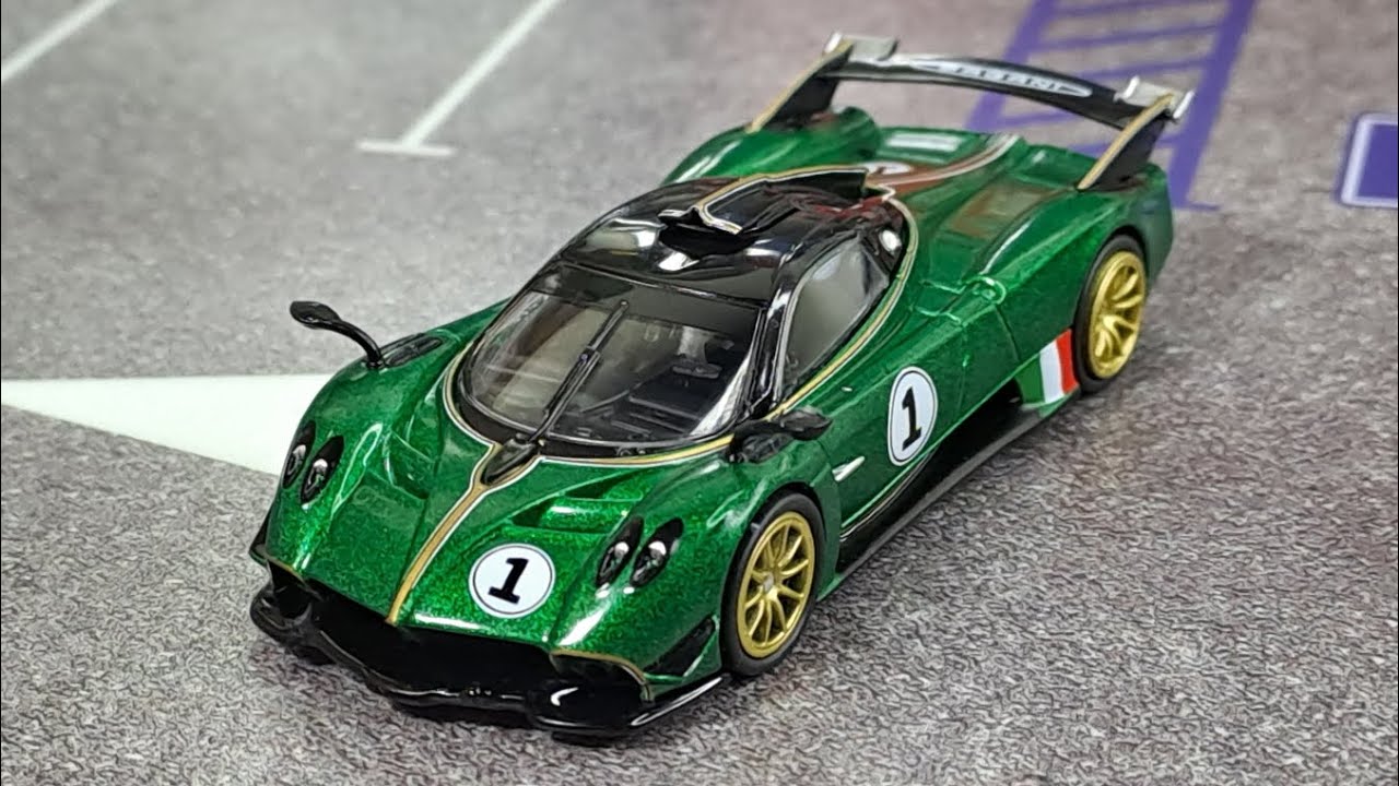 Unboxing Tarmac Works Pagani Huayra R Verde Trifoglio - YouTube