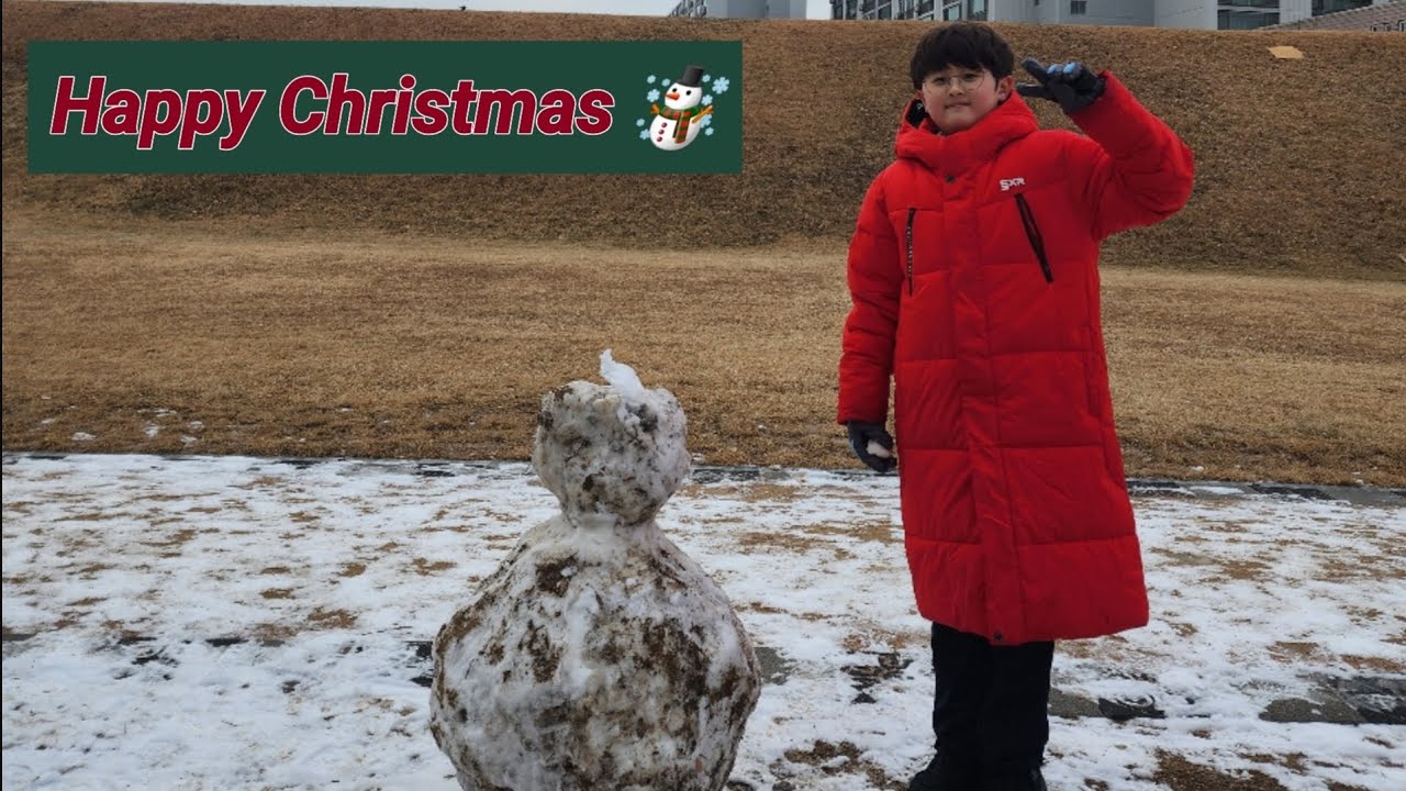 Monday, Dec 25, 2023, Making a snowman (눈사람 만들기) - YouTube