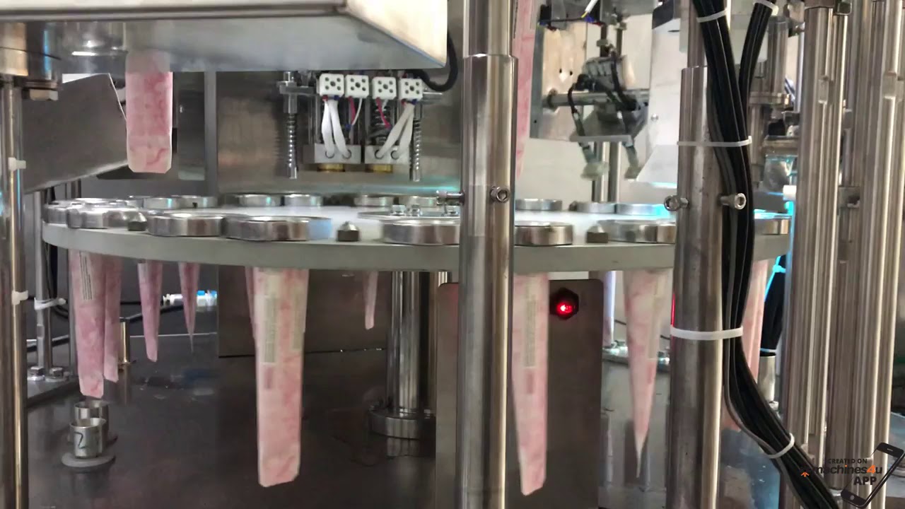 Popsicle filling and sealing machine withChicago Hush5000 Aircompressor ...