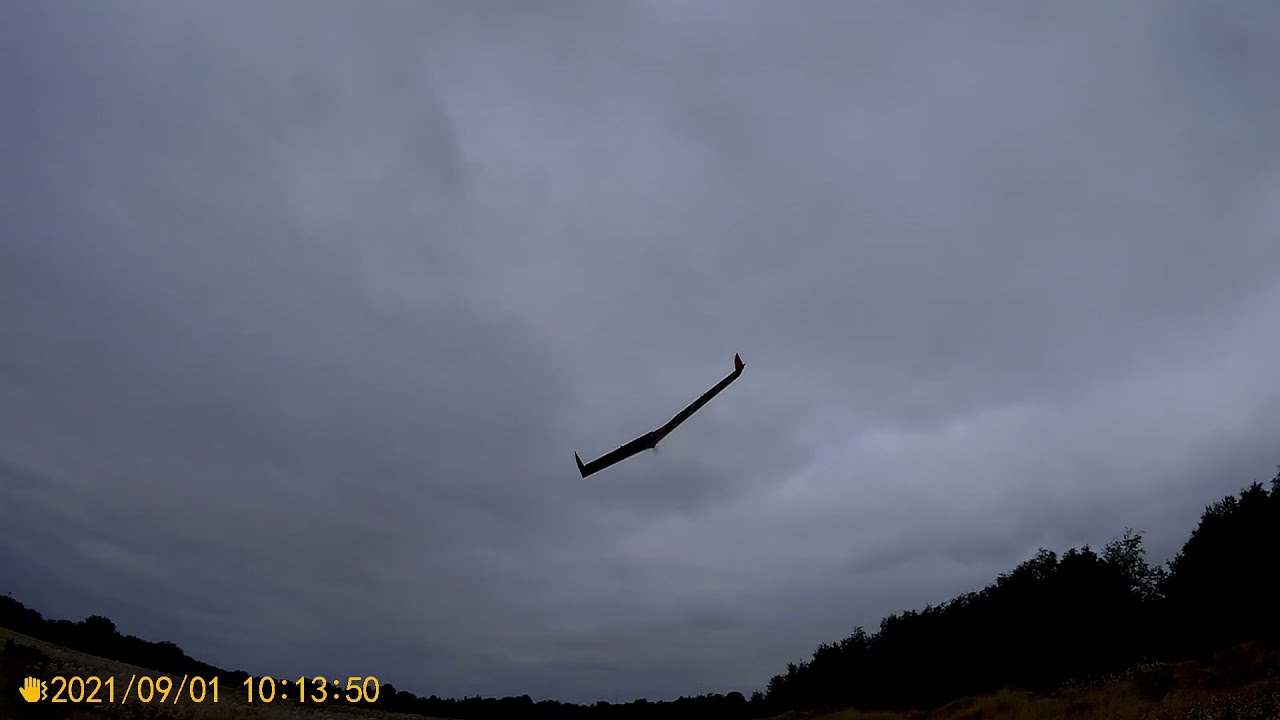 zagi 1m RC Flying wing - YouTube