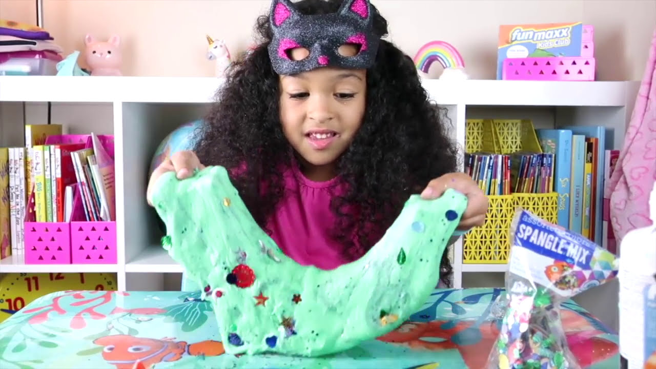 DIY MESSY SLIME!!!! HALLOWEEN FREAKY SLIME!!!! - YouTube
