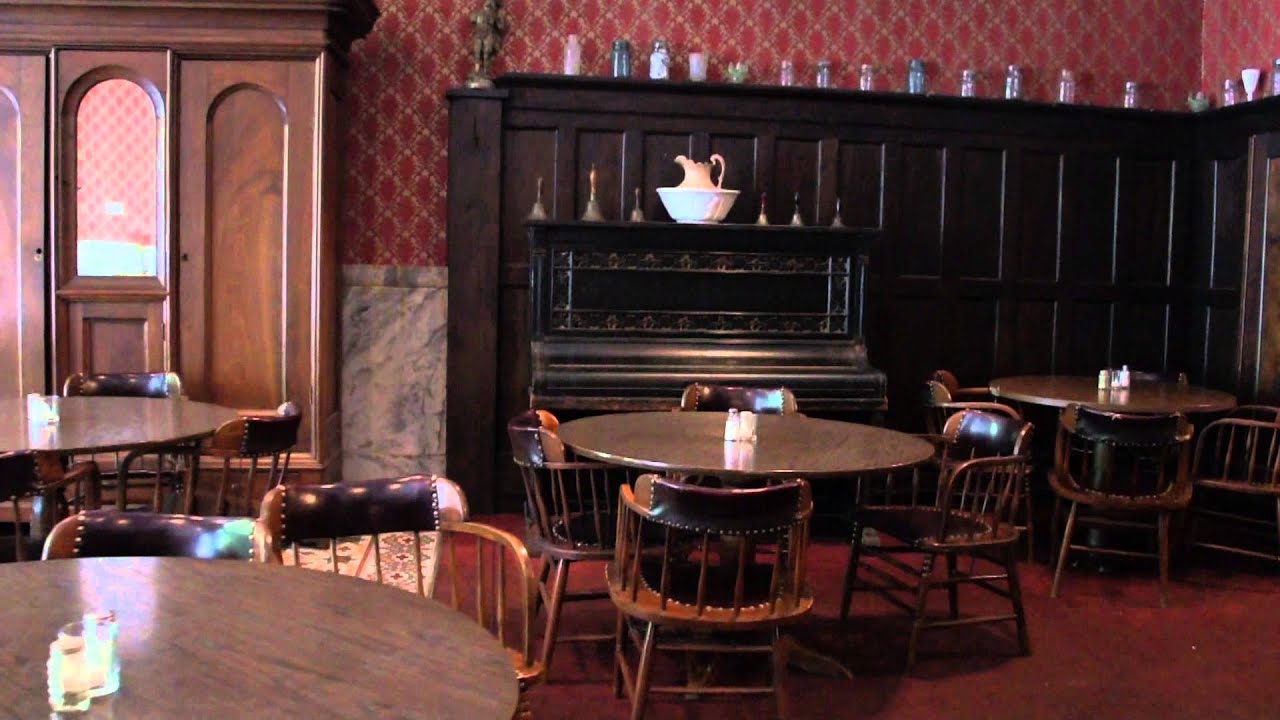 Ye Old Colonial Restaurant - Madison, GA - YouTube