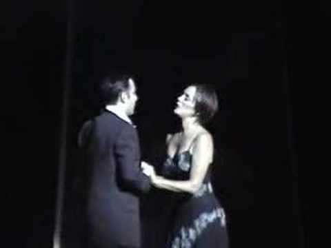PHANTOM OF THE OPERA IN SPANISH - YouTube