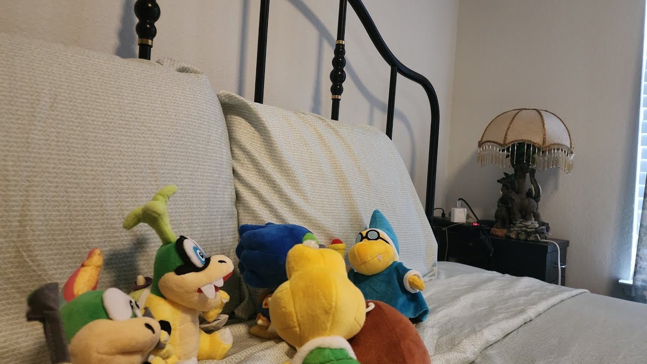 SGB Reaction: Ludwig Koopa reacts to SMG4 and the Meme Factory - YouTube