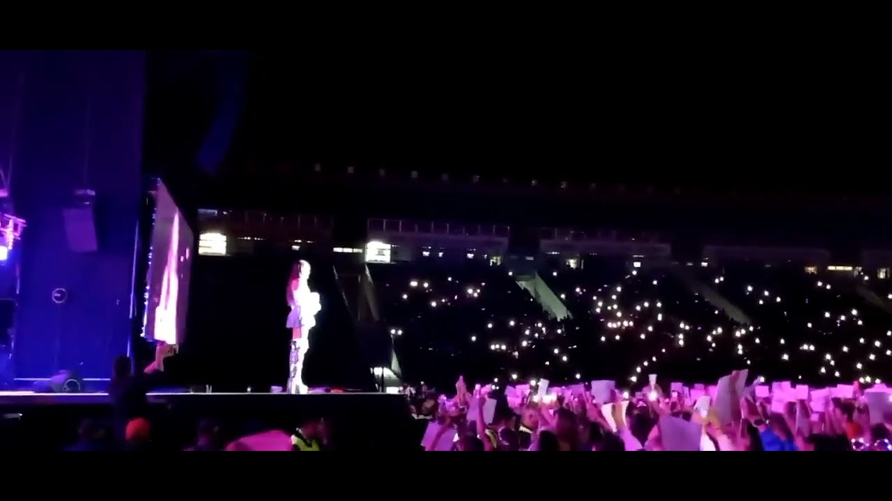 TINI- Acércate (En vivo Salta) - YouTube