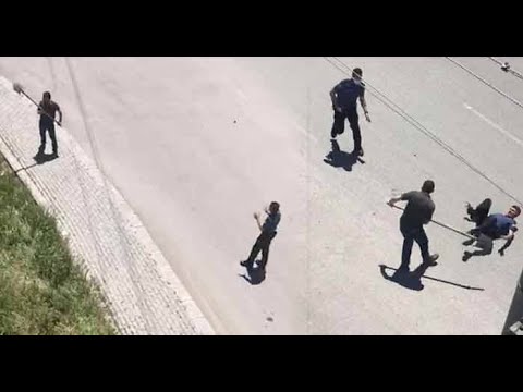 Polise Kürekle Saldırdı - Afyonkarahisar Sahipata Mahallesinde 1 Polis Yaralandı