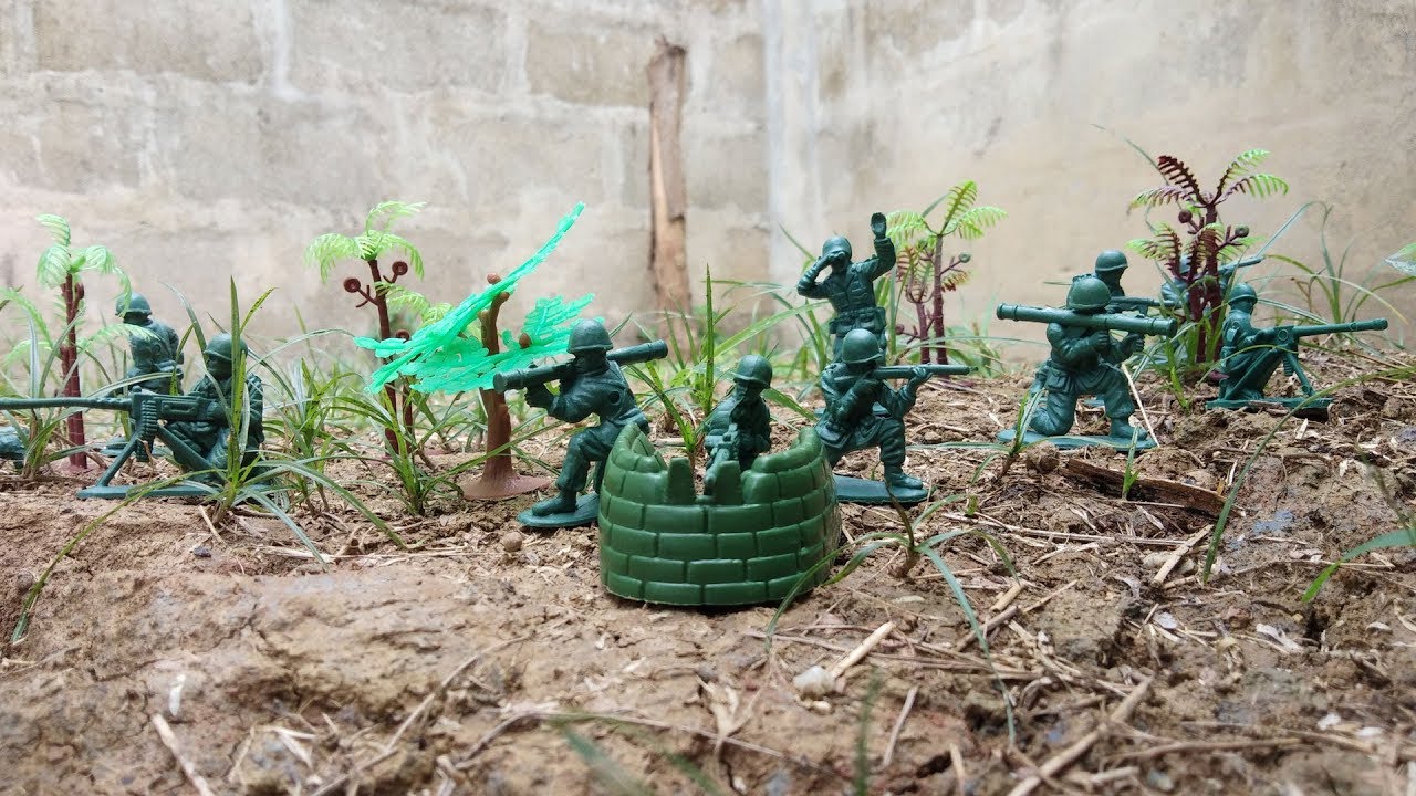 Toy Soldiers Army Men Military Green Plastic Figurine Action Figure ...
