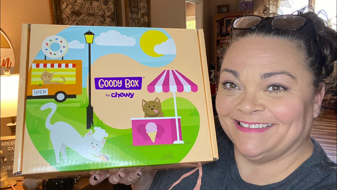 Chewy Goodie Box “Feline Fanfare” - YouTube