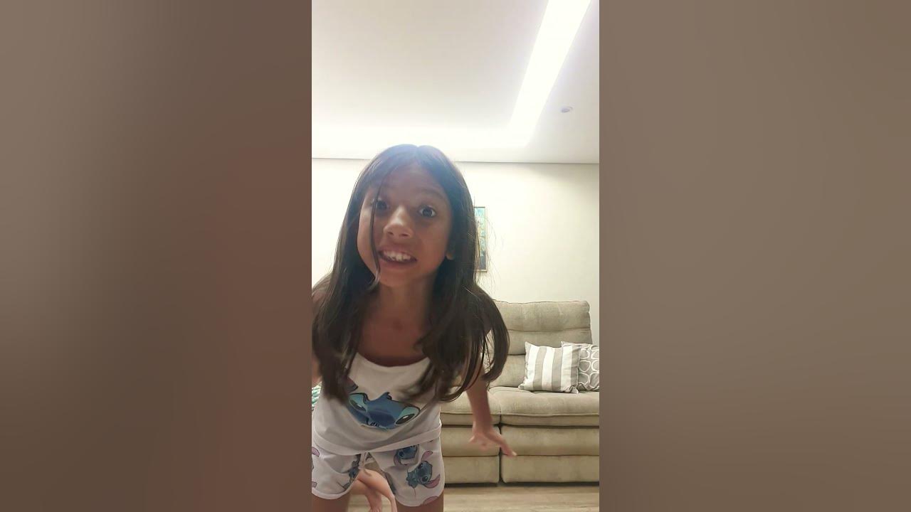 Eu atravessei a parede - YouTube