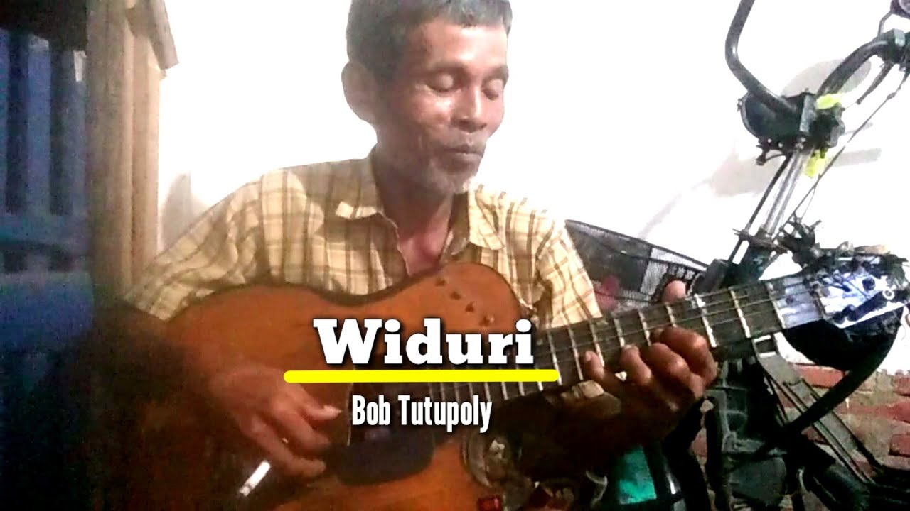 Widuri - Bob tutupoly ( fingerstyle cover by pengamen tua - YouTube