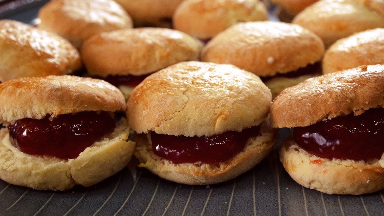 Απλά σκοτσέζικα scones | Γαστρονόμος - YouTube