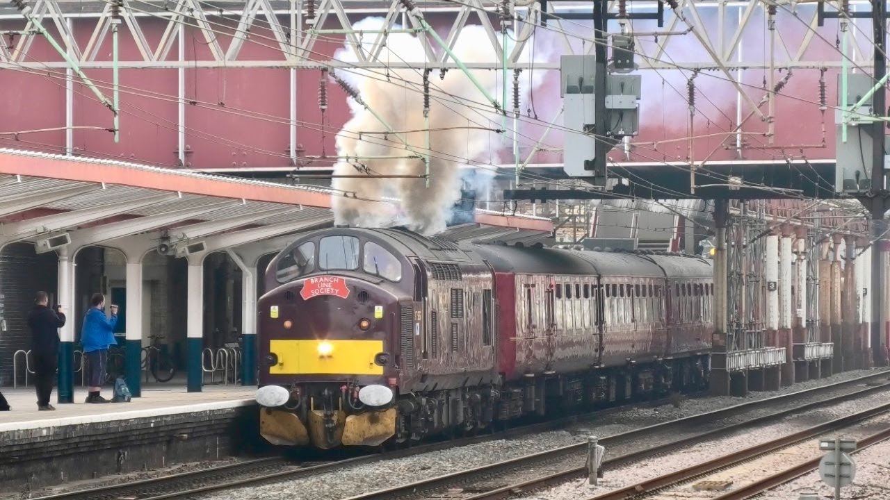 Class 37's GROWLING inc BIG cloud of CLAG at Crewe!! Plus 2 more Rail ...