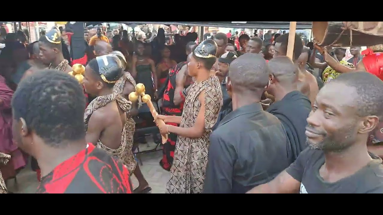 Asokore Mampong hene showed great love to his king of warrior (Akwamu ...