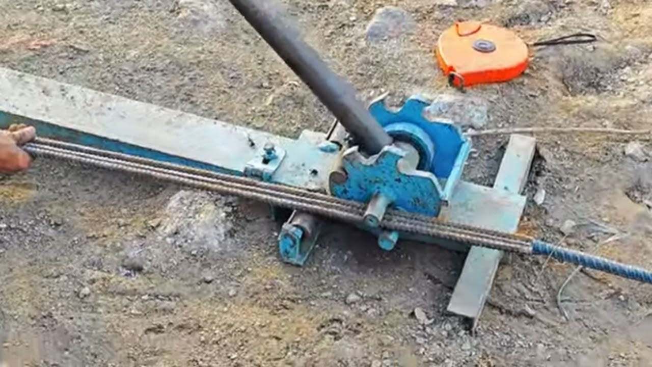 WORKERS CREATE AMAZING IRON-BENDING TOOLS - YouTube