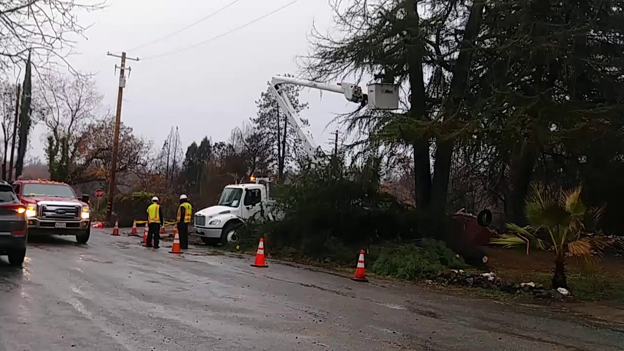 Paradise California Post Fire Cleanup 2018 - YouTube