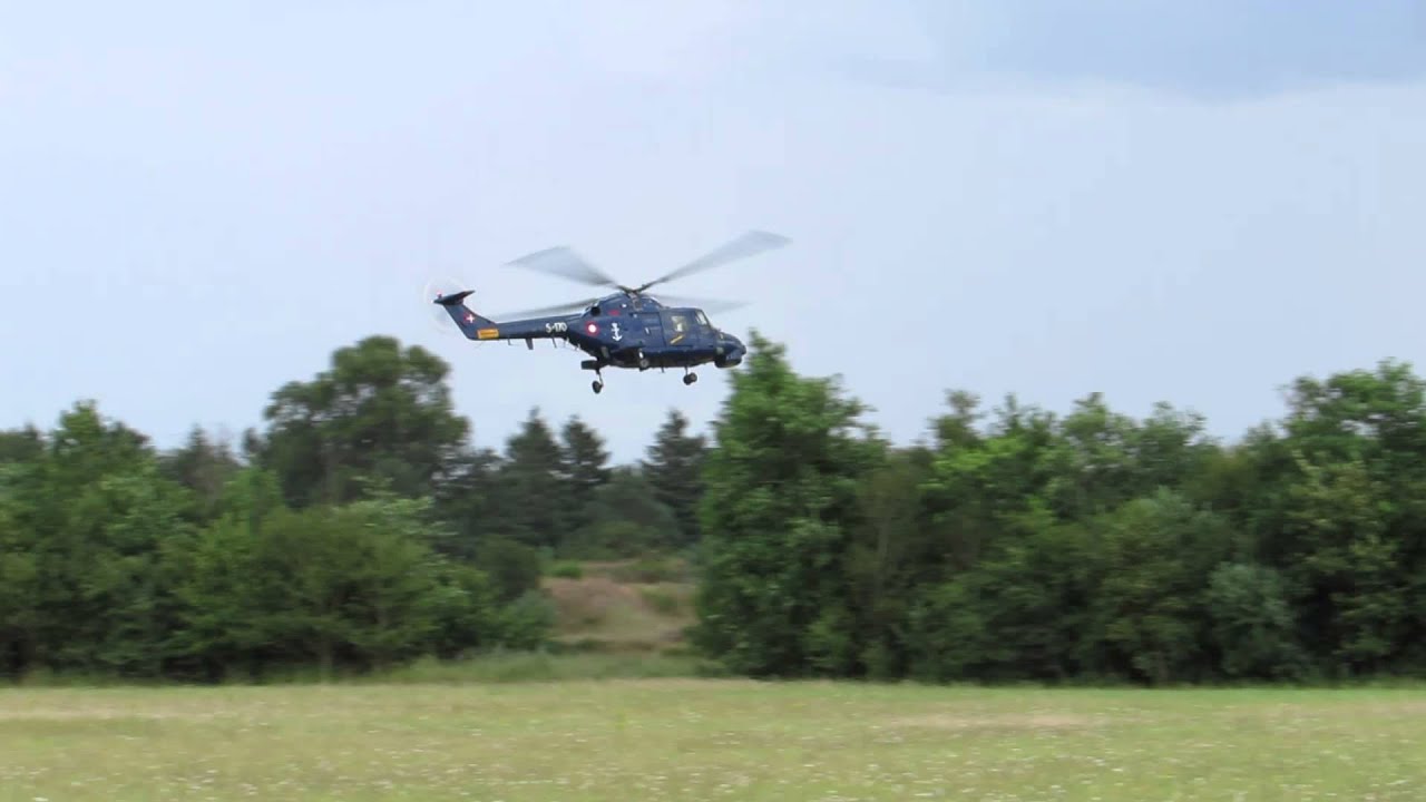 Danish Westland Lynx low level flying - YouTube