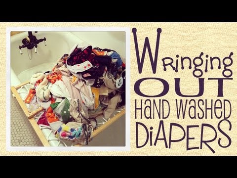 4 Easy Ways to Wring Out Hand Washed Cloth Diapers (Hand Washing in a ...