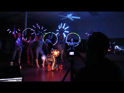 DaisysOneWorld Light Painting shoot with @_kirkae