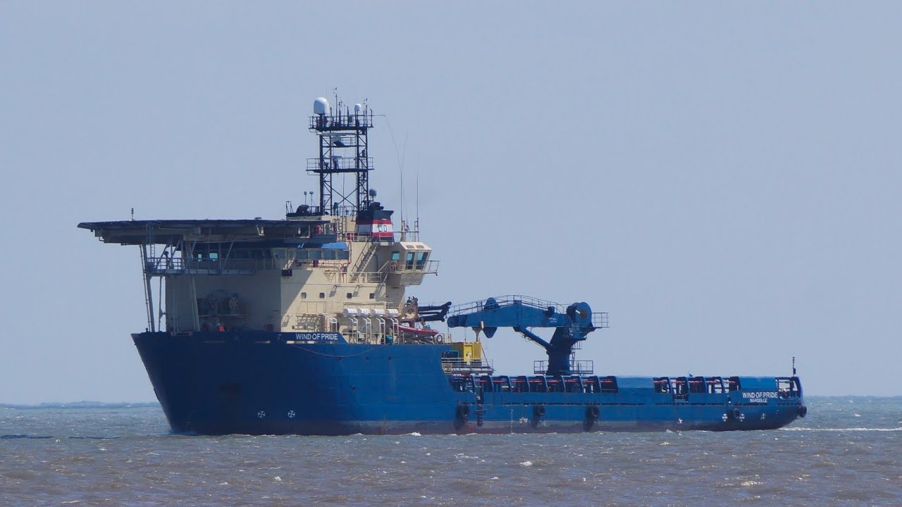 WIND OF PRIDE - Offshore cable laying ship arriving off Great Yarmouth ...